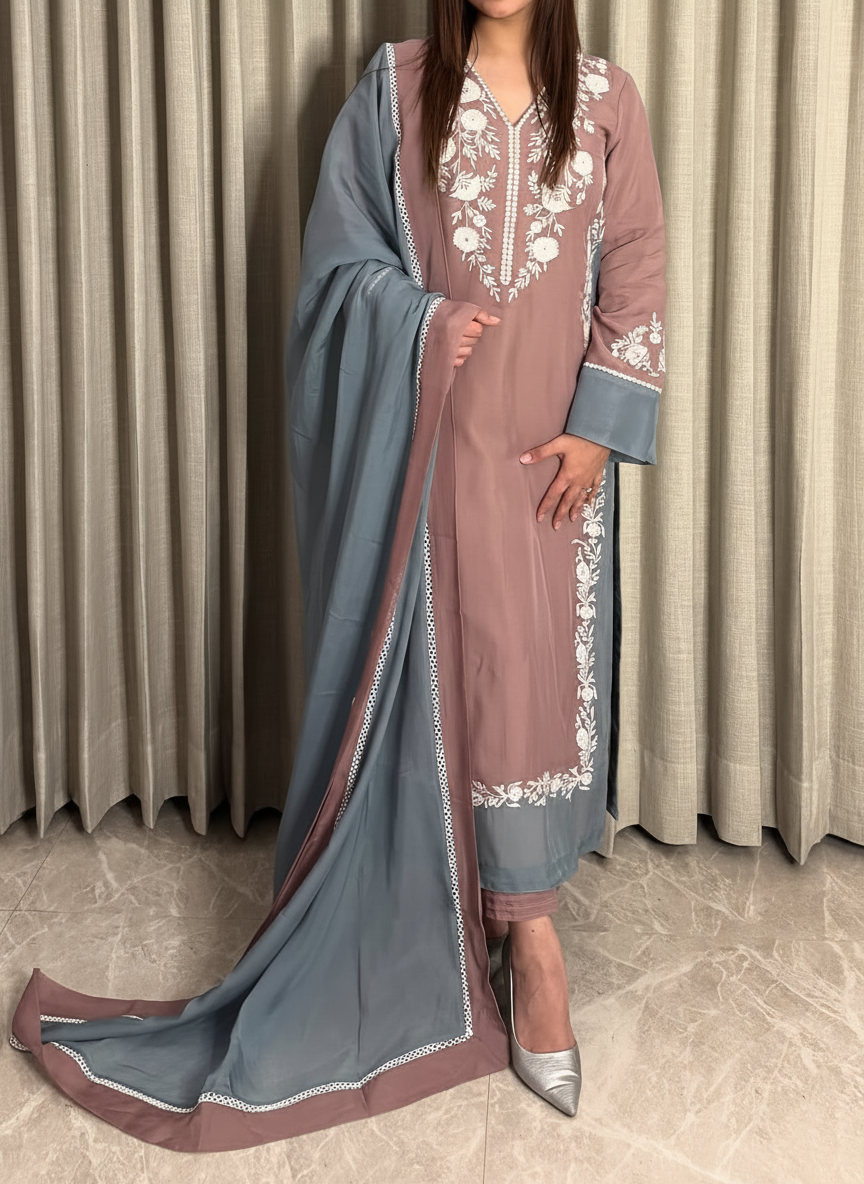 Mystique Luxury Pret 3 PCs – Buraqstore
